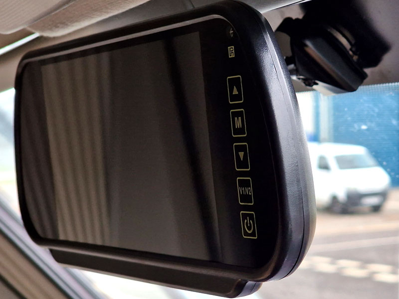 Reversing Cameras UK Ltd > Monitors For Reversing Cameras > Rear View ...